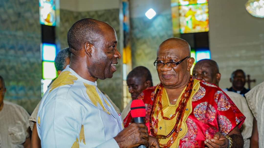 Soludo, family, friends remember Chinua Achebe 10 years after death ...