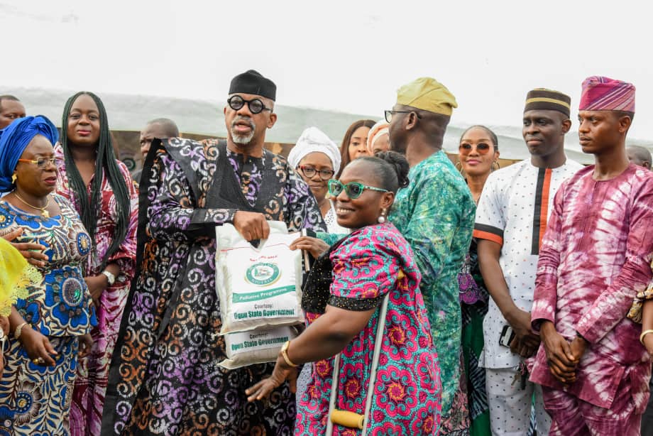 Abiodun Flags Off Distribution Of 300 000 Rice Palliatives In Ogun